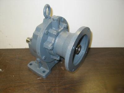 6.5 hp 550 rpm boston / baldor parallel gear reducer