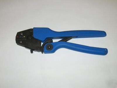 Great condition t&b sta-kon comfort grip crimping tool